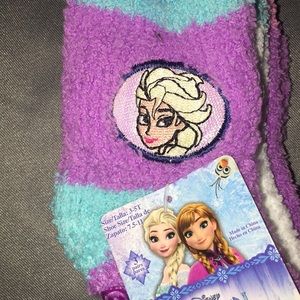 Disney | Accessories | Nwt Disneys Frozen Anna Elsa 3 Pk Fleece Socks ...
